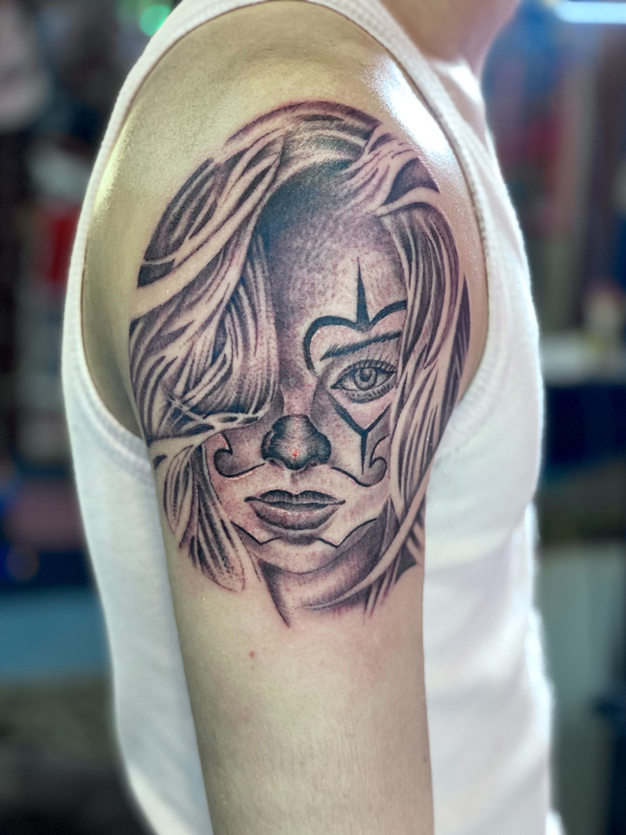 Gallery Tattoo Survive